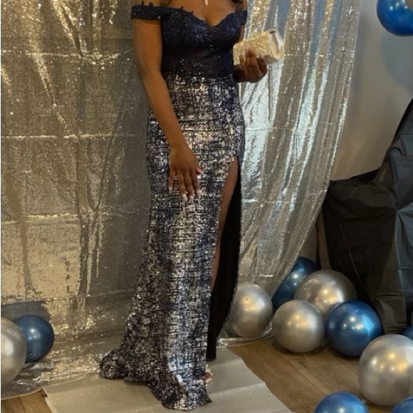 Dresses | Beautiful Prom Dress Worn Once And In Great Condition Open ...